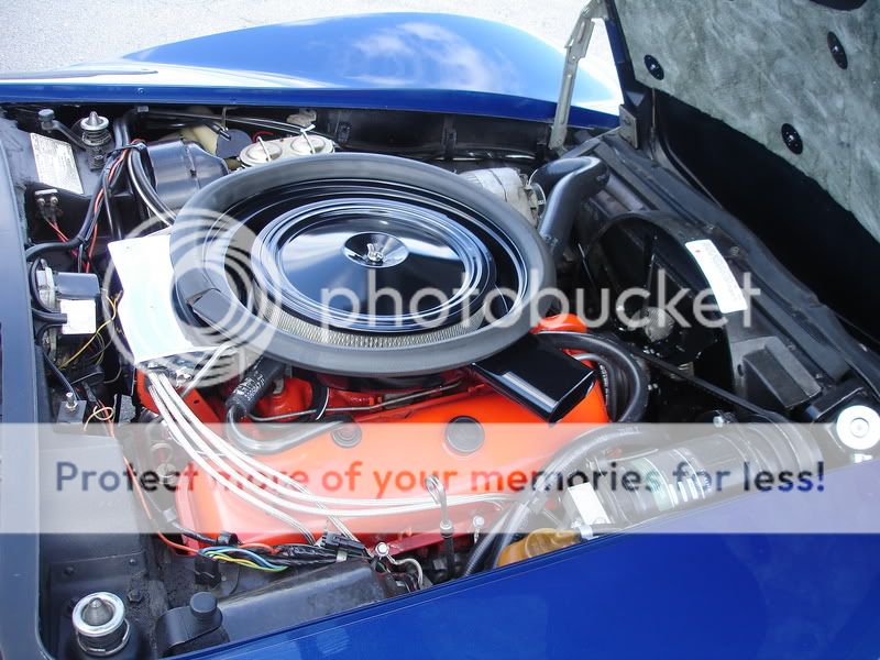 Pictures of a really clean, original '73 engine compartment ...