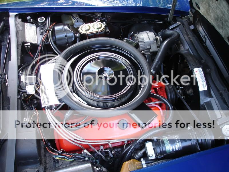 Pictures of a really clean, original '73 engine compartment ...