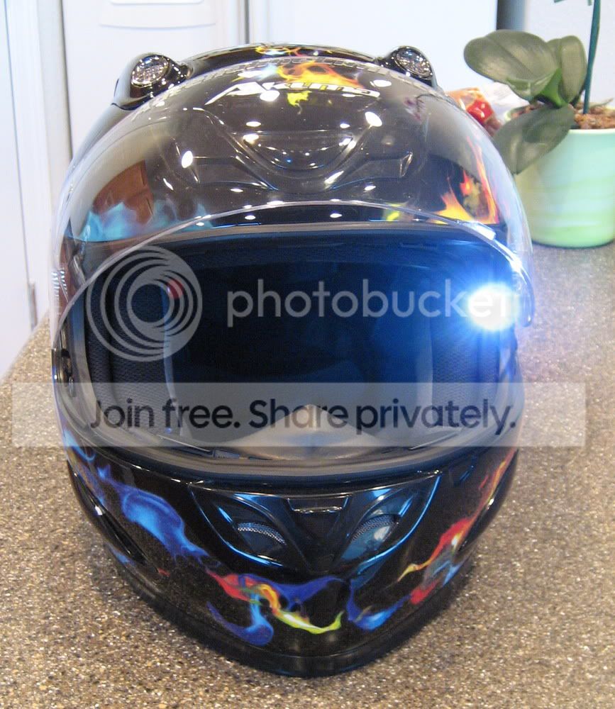FS: New Akuma Doragon Helmet | Yamaha R1 Forum: YZF-R1 Forums