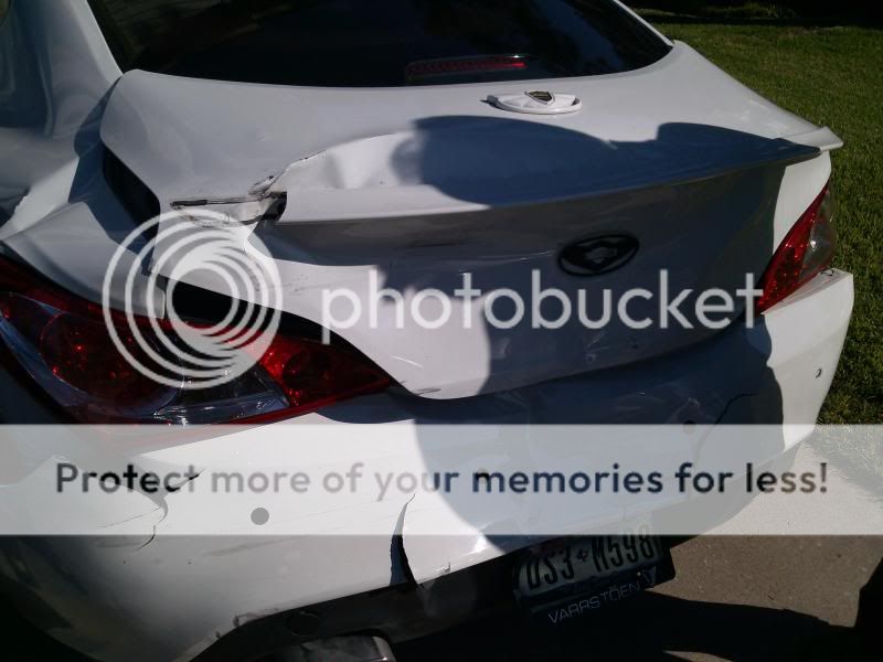 terrible car wreck... is it totaled??? | Hyundai Genesis Forum